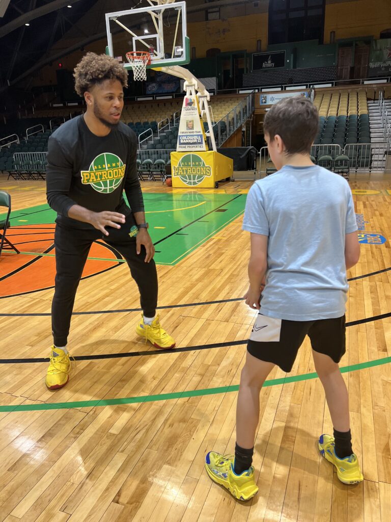 Home New - Trevis Wyche Basketball