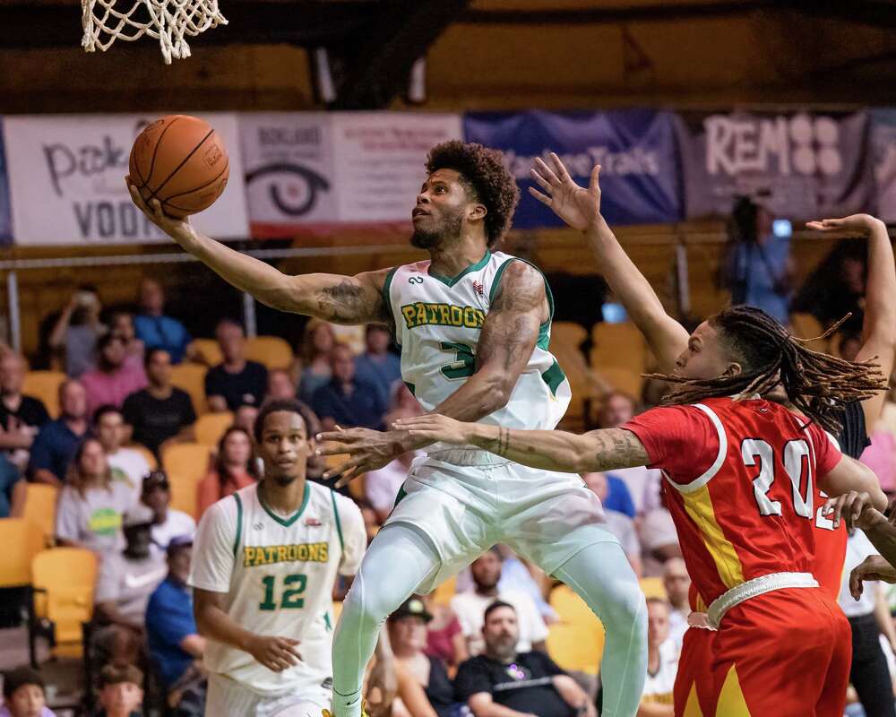 Gallery - Trevis Wyche Basketball
